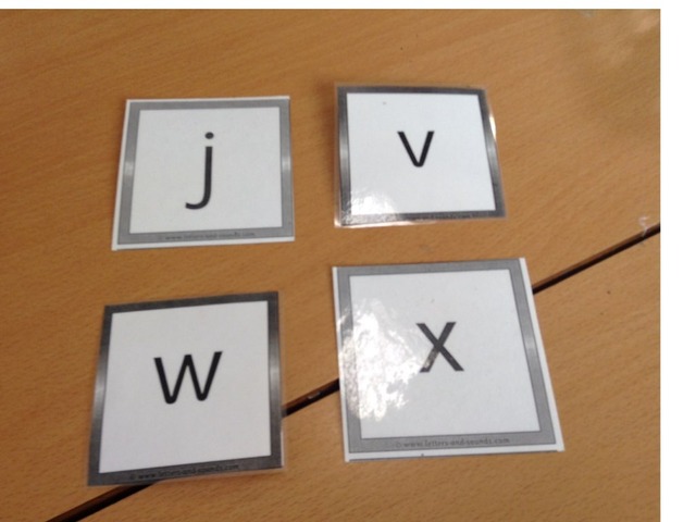 Set 6 Phonics Find The Sound Free Games online for kids in Pre-K by ...