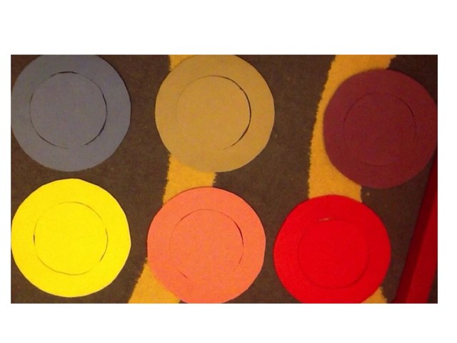 Colour Circles Free Games online for kids in Nursery by Barbi Bujtas